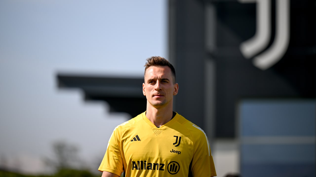Medical Update | Arek Milik - Juventus