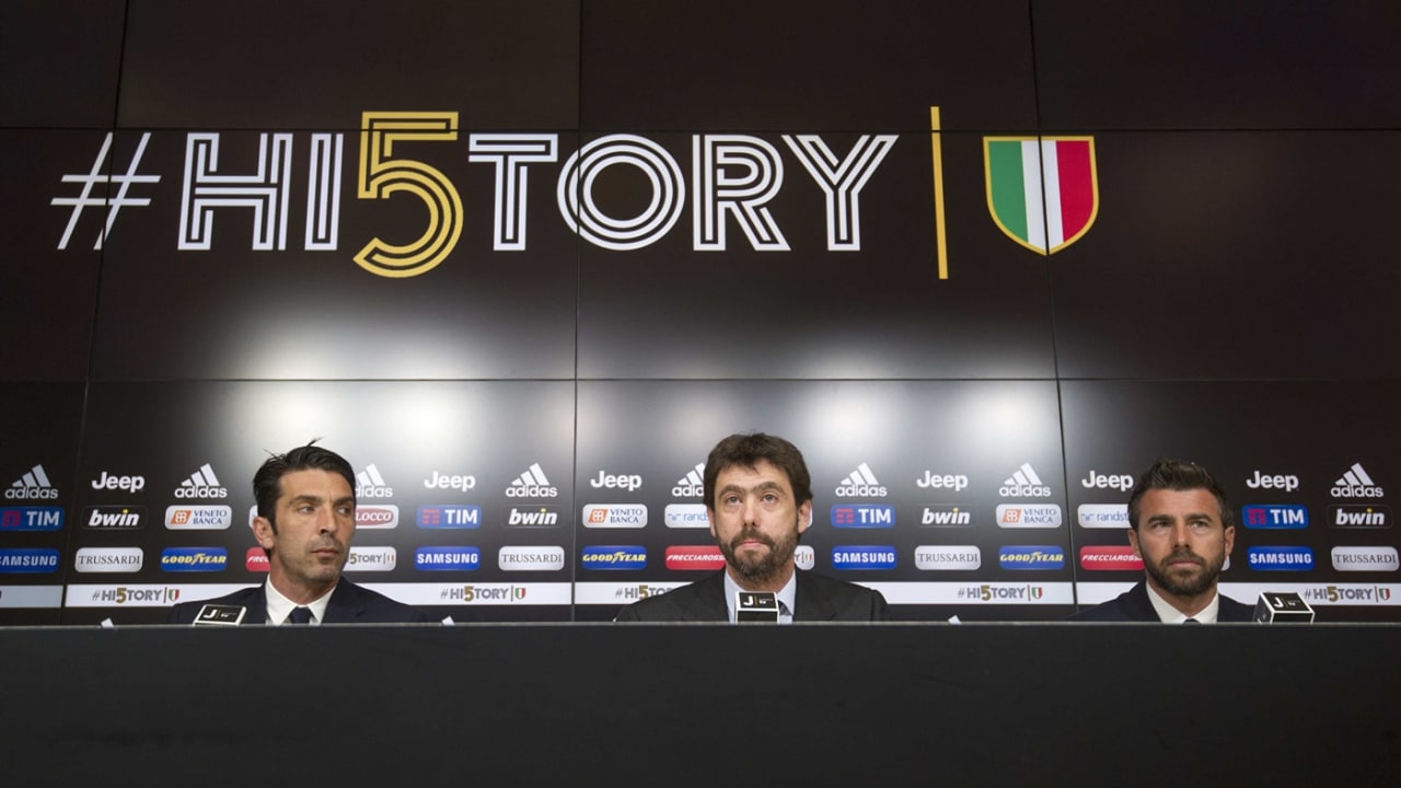 Agnelli, Barzagli and Buffon meet the media - Juventus