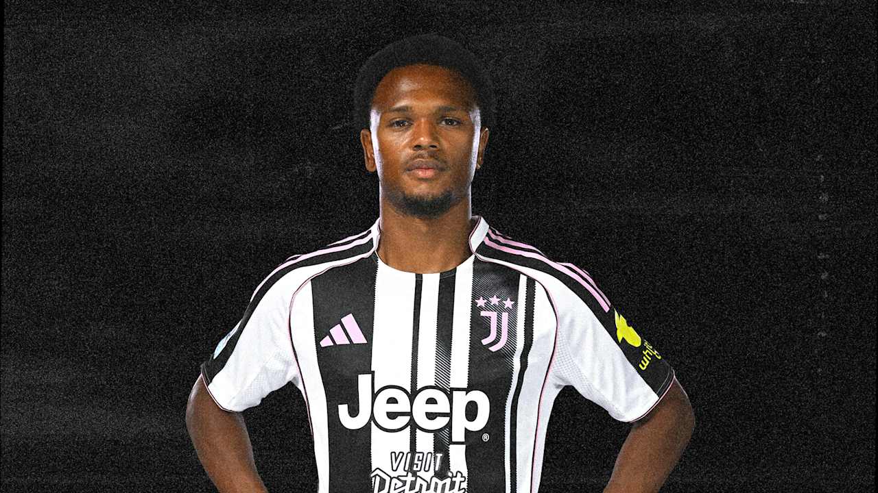 Lois Openda is Bianconero! - Juventus