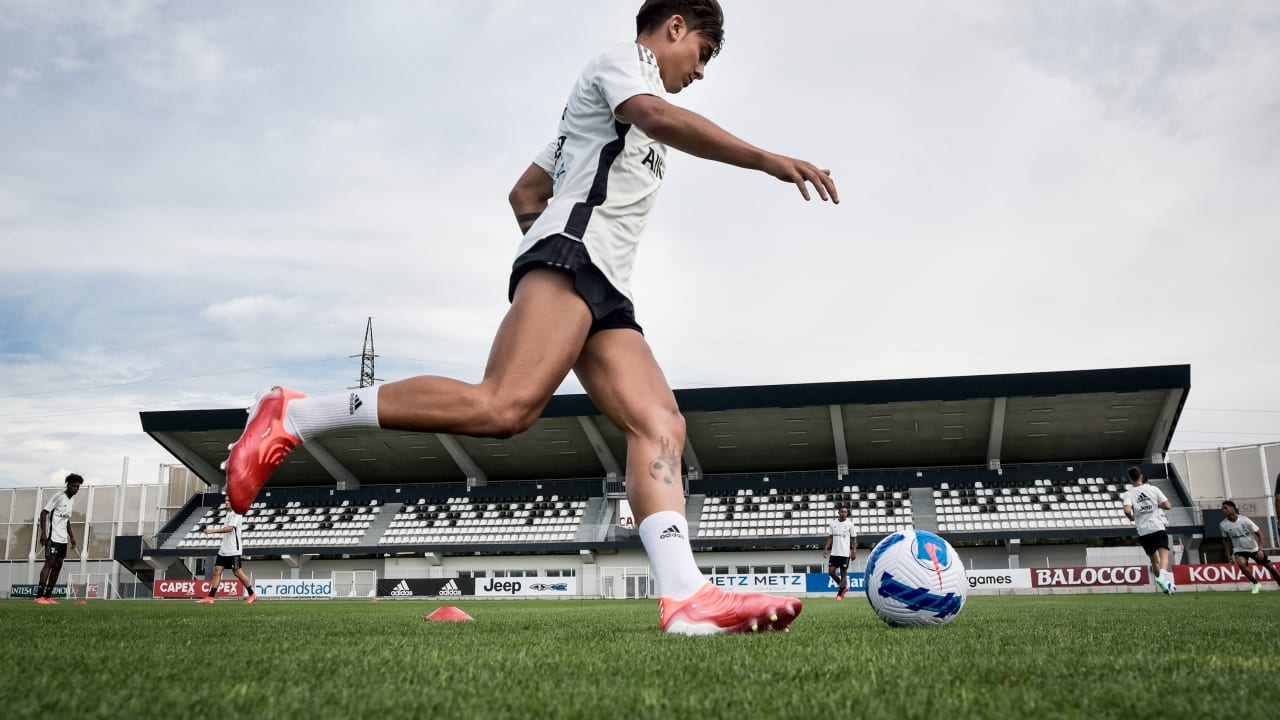 Photo Galleries & Pictures - Juventus News