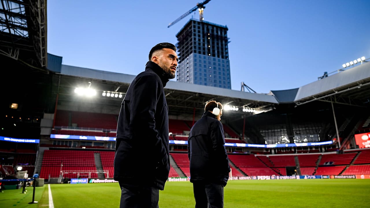 A first glimpse of the PSV field - Juventus