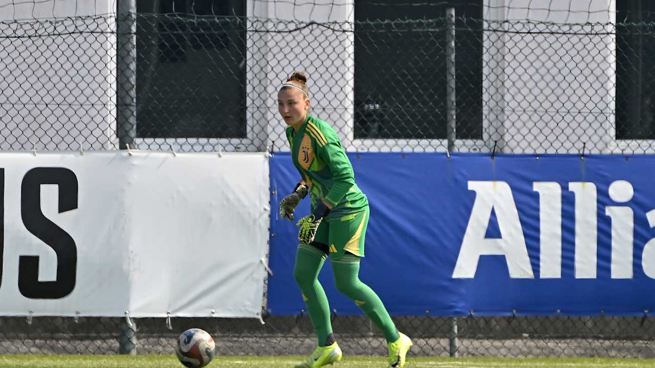 Como 1907 sign Emma Mustafic on loan - Juventus