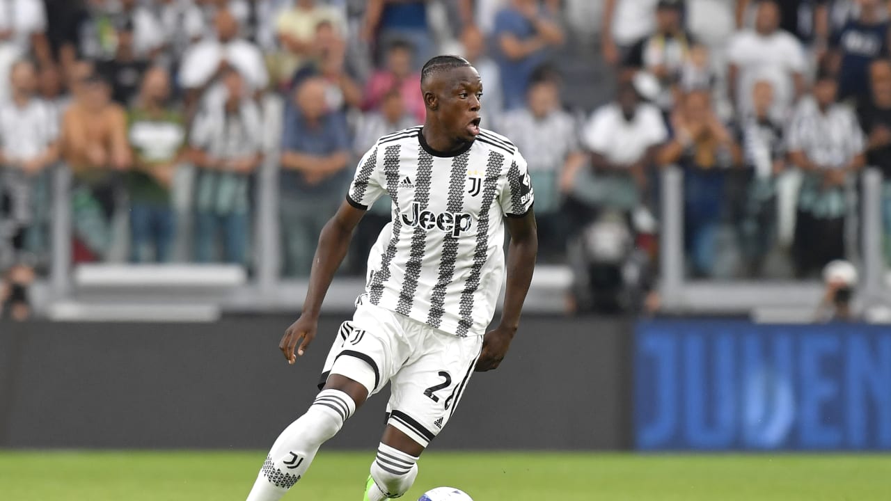 Zak joins Chelsea - Juventus