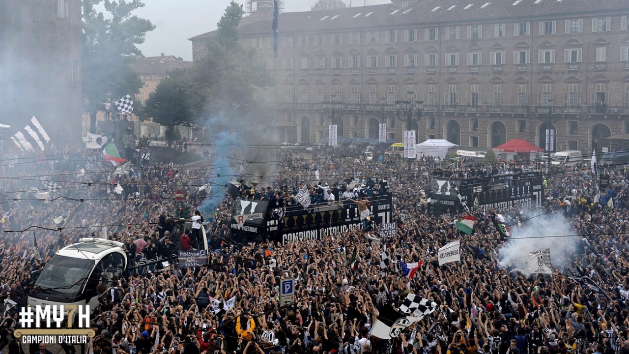 Turin celebrates the scudetto! - Juventus