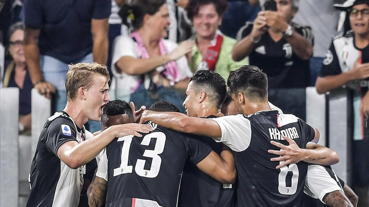 Juve snatch late winner vs Napoli - Juventus