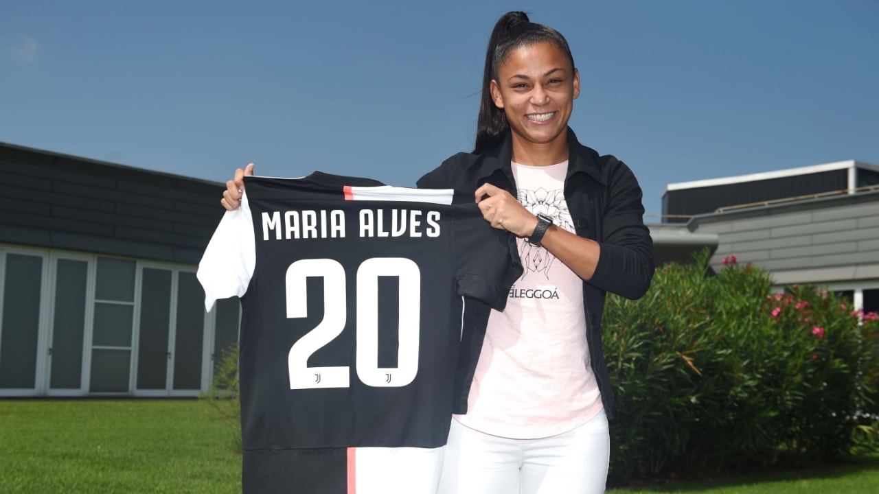 Maria Alves is Bianconera! - Juventus