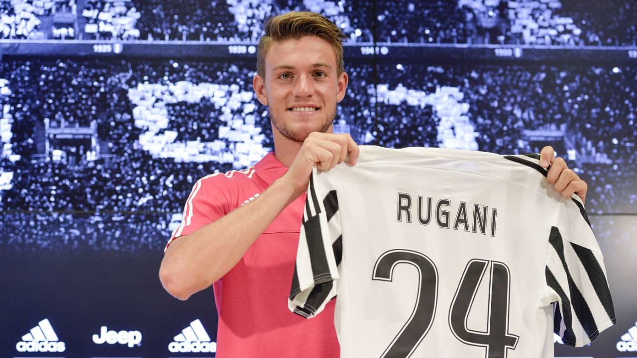 Daniele Rugani meets the media - Juventus