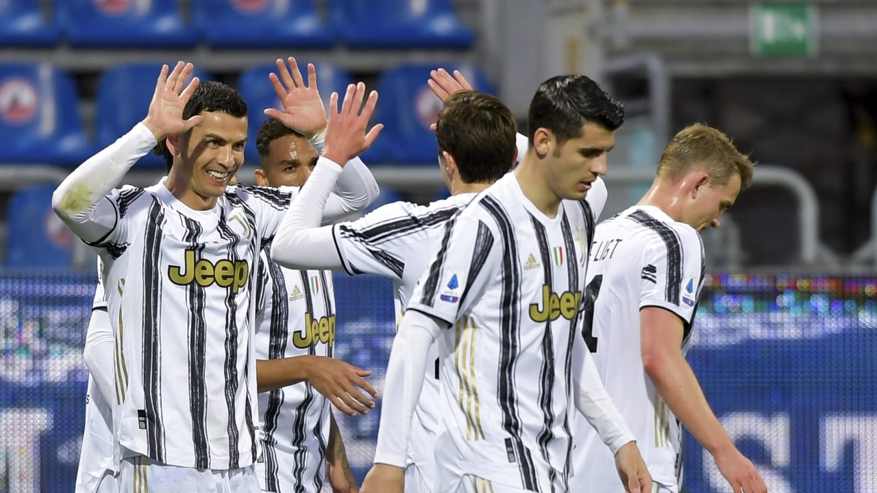 Ronaldo treble leads Juve to victory - Juventus