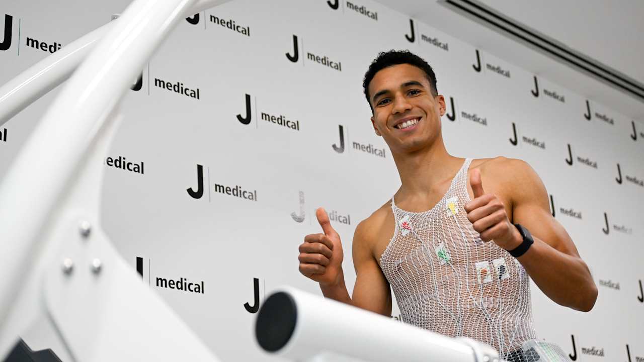 Il primo giorno di Alberto Costa alla Juventus Video | Juventus