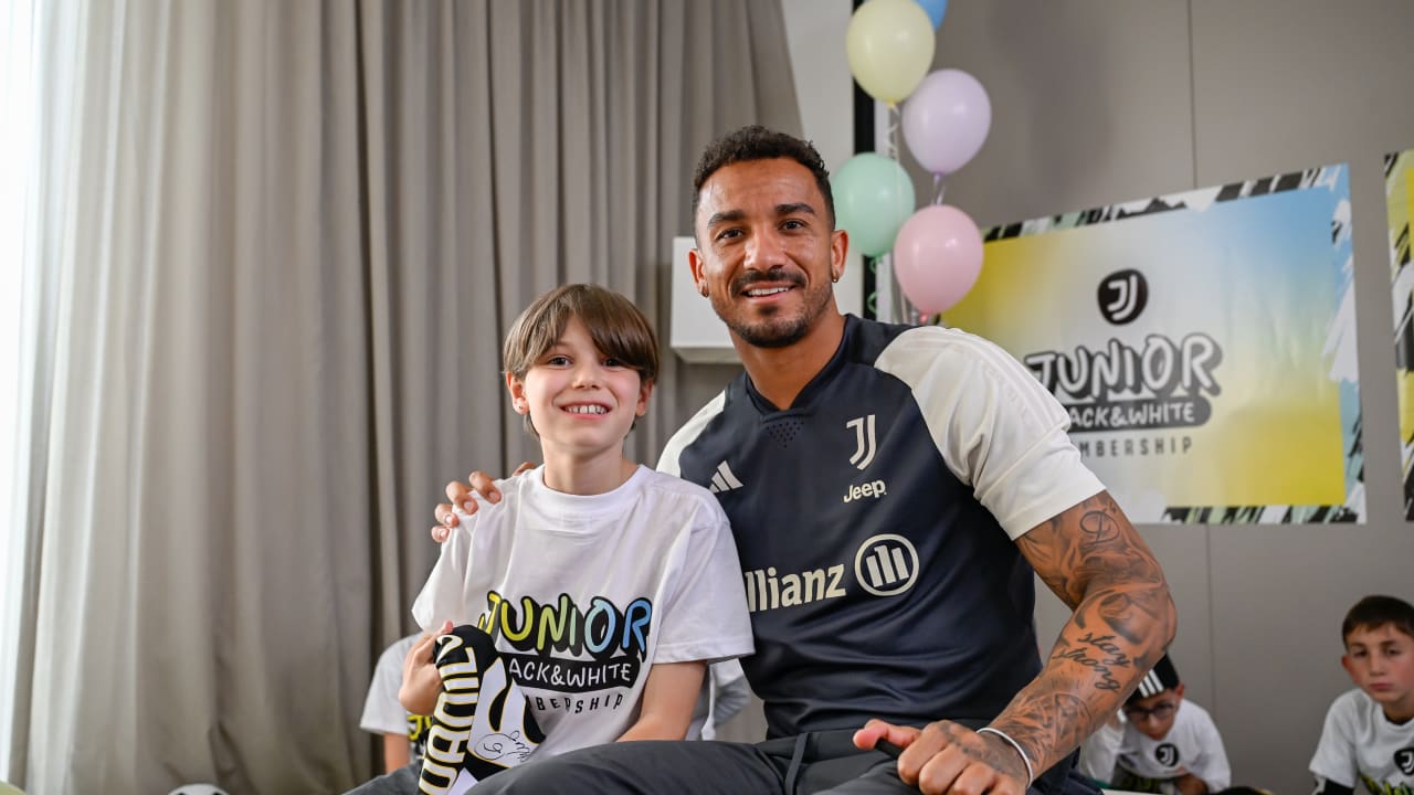 Meet Danilo: Junior Reporter Edition | Burning Q&A Video | Juventus