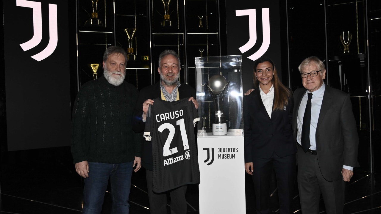 La maglia di Arianna Caruso allo Juventus Museum - Juventus
