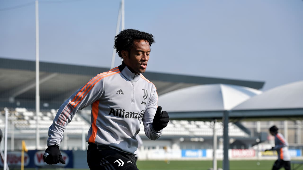 Training Center | Sunday at Continassa - Juventus