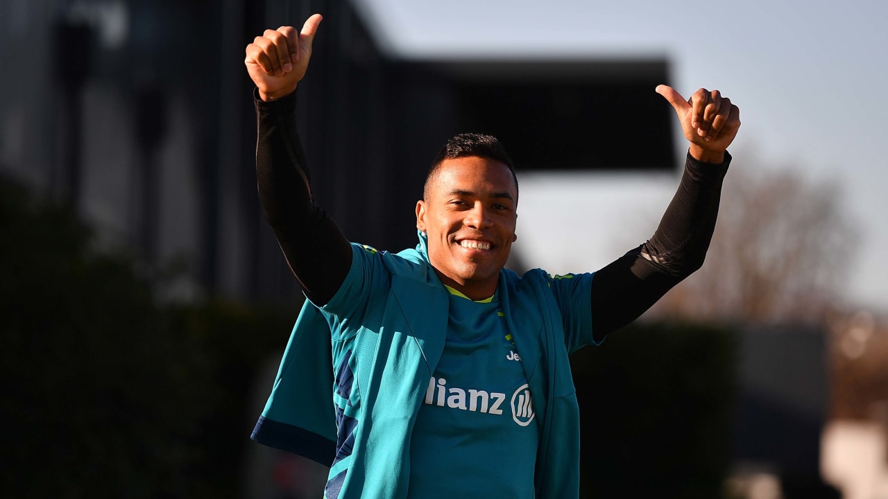 Danilo, Bremer & Alex Sandro back at training Video | Juventus