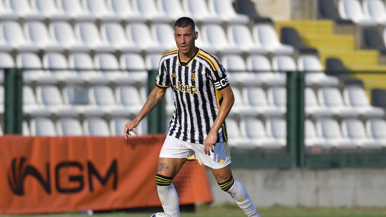 Ufficiale | Riccio, rinnovo e prestito al Modena - Juventus