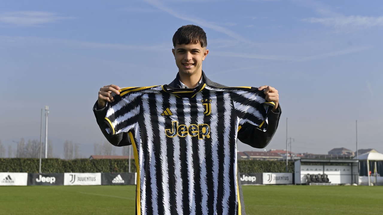 Francisco Martin Barido firma fino al 2026 con la Juventus - Juventus