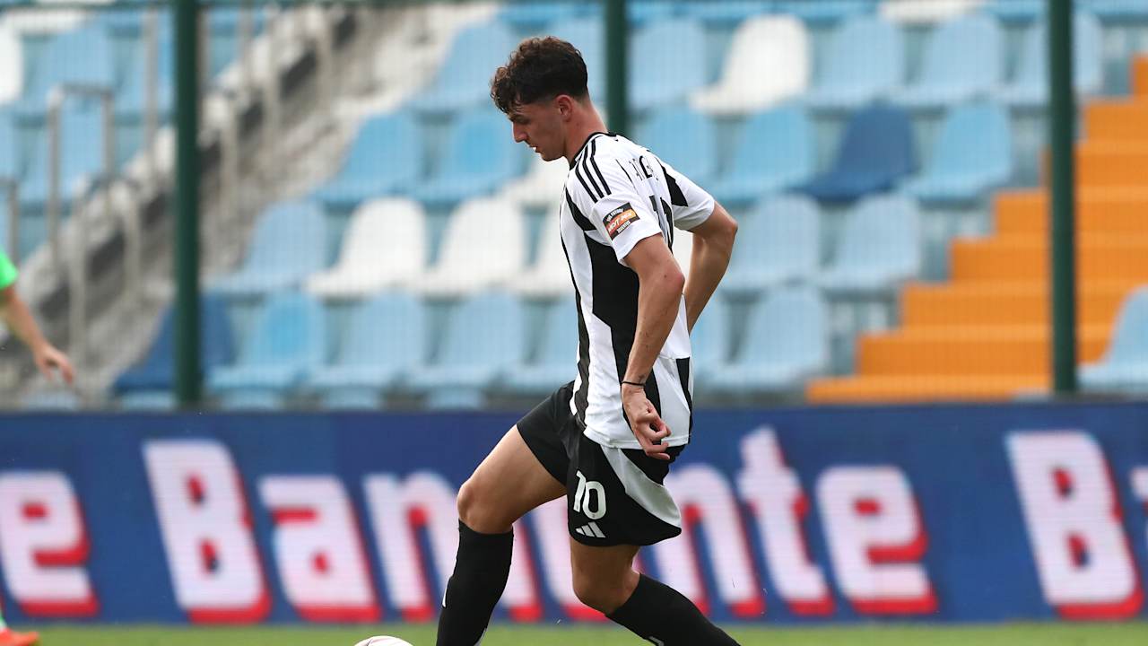 A first call-up for Lorenzo Anghele - Juventus