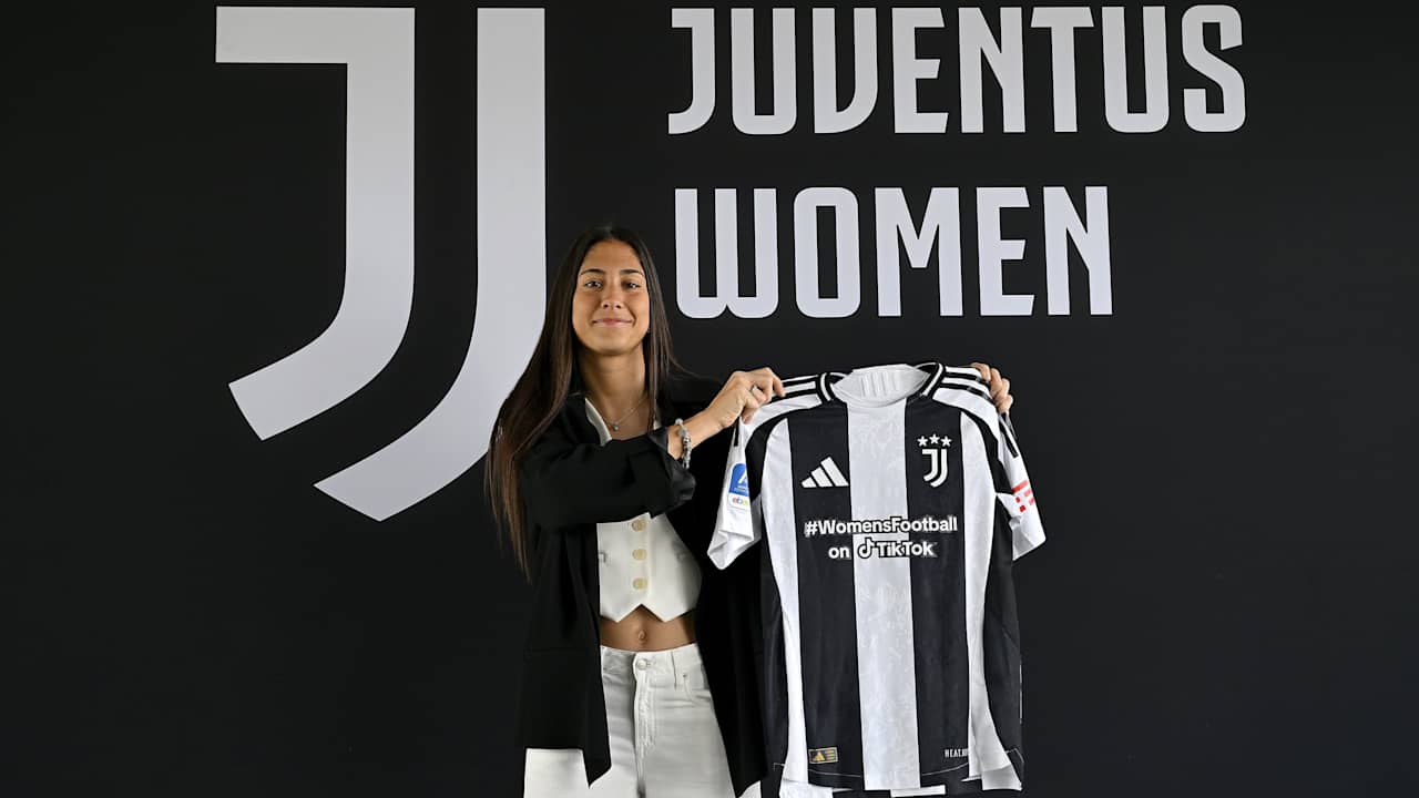 Chiara Beccari renews until 2028! - Juventus