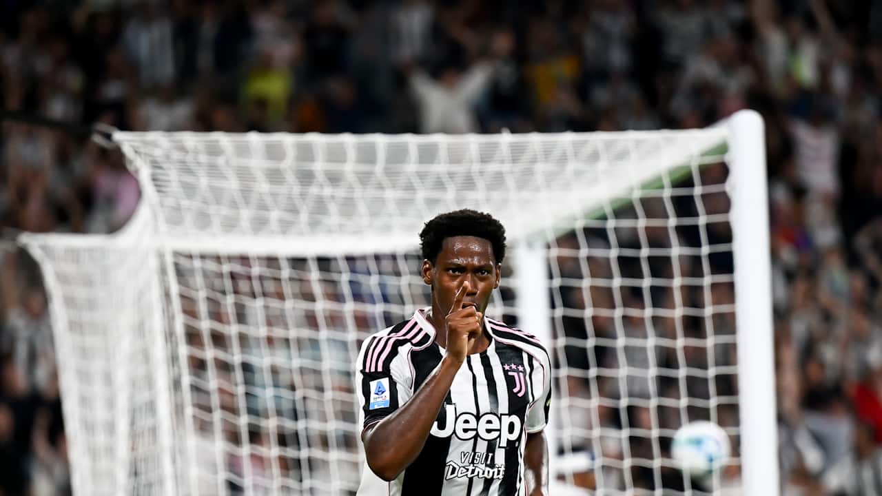 International Recap | David on target, France and Italy win - Juventus