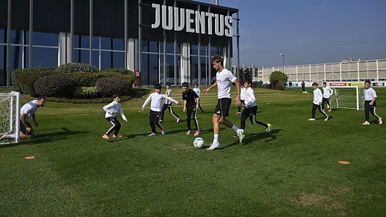 Training Center | On the pitch with our Junior Members - Juventus