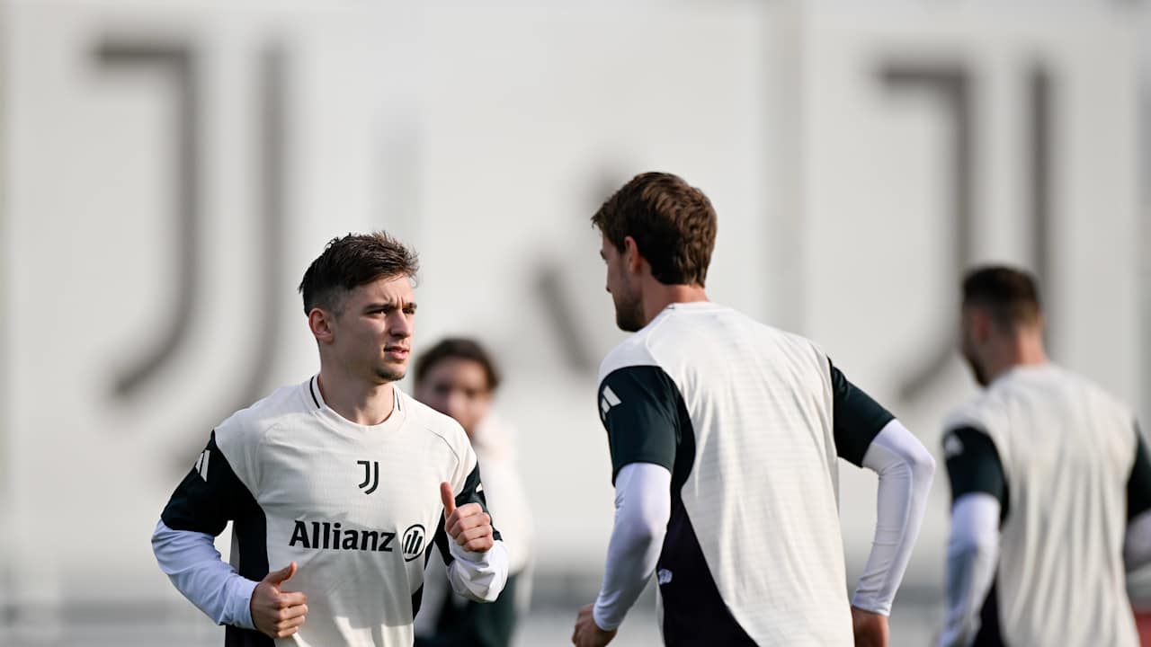 Juventus training session ahead of the UCL night Video | Juventus