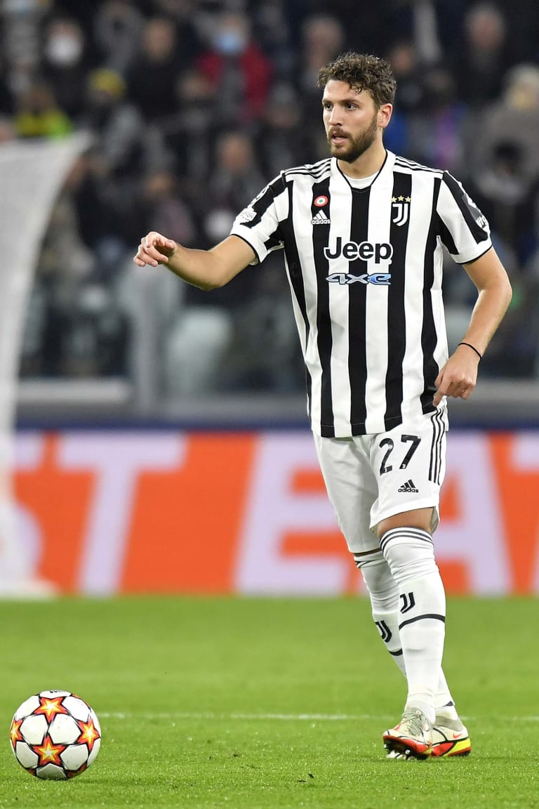 Manuel Locatelli | Midfielder Juventus Men's First Team