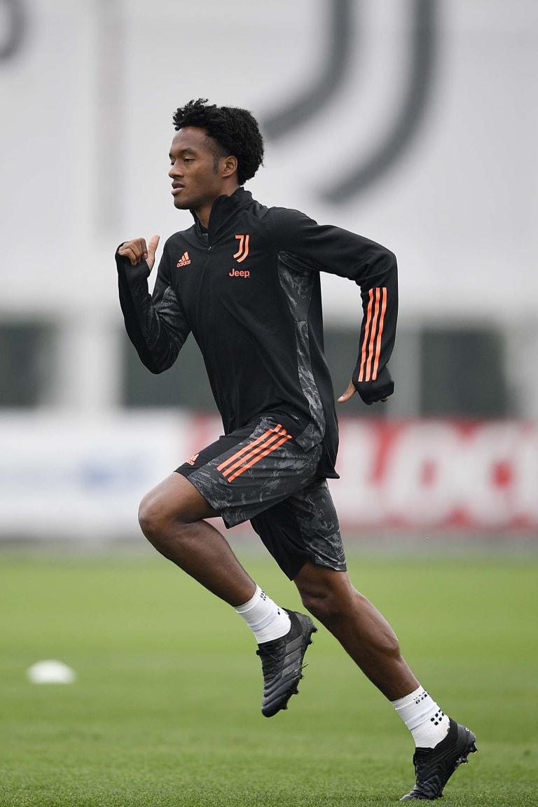 Juan Cuadrado | Defender Juventus Men's First Team