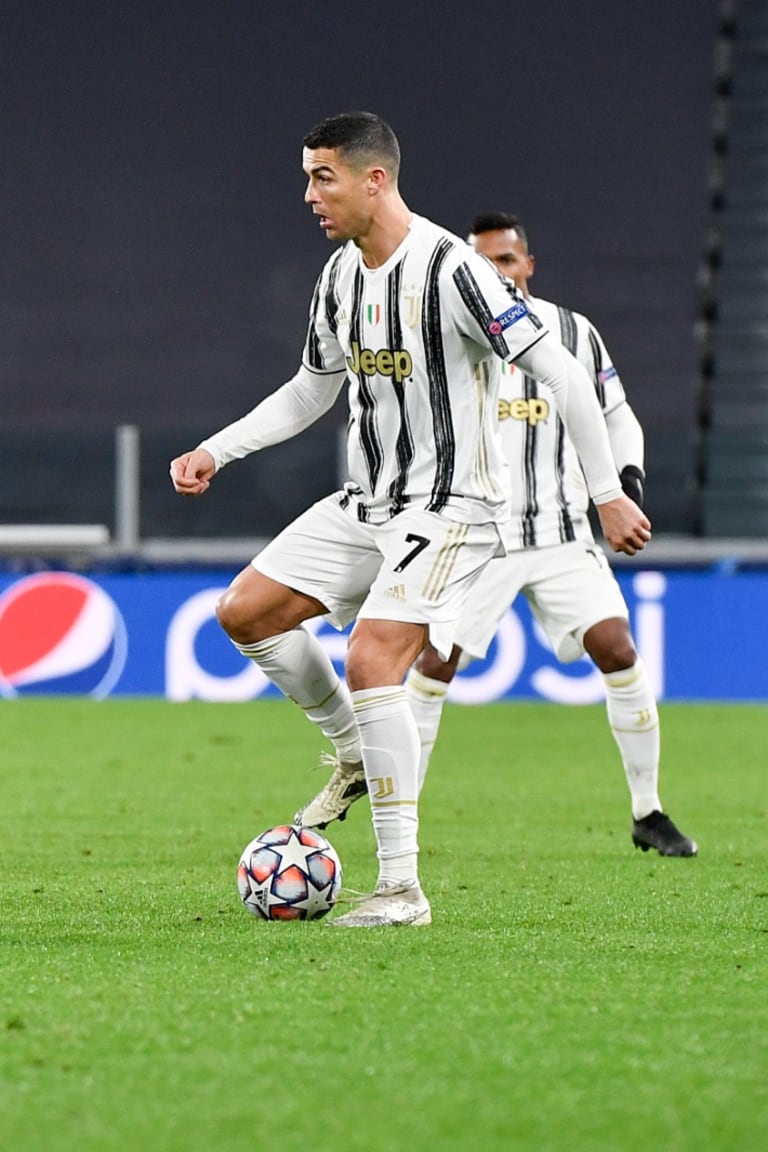 Federico Chiesa | Midfielder Juventus Men's First Team