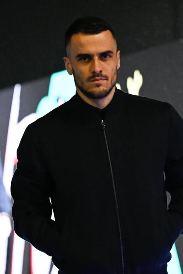 Filip Kostić | Midfielder Juventus Men's First Team