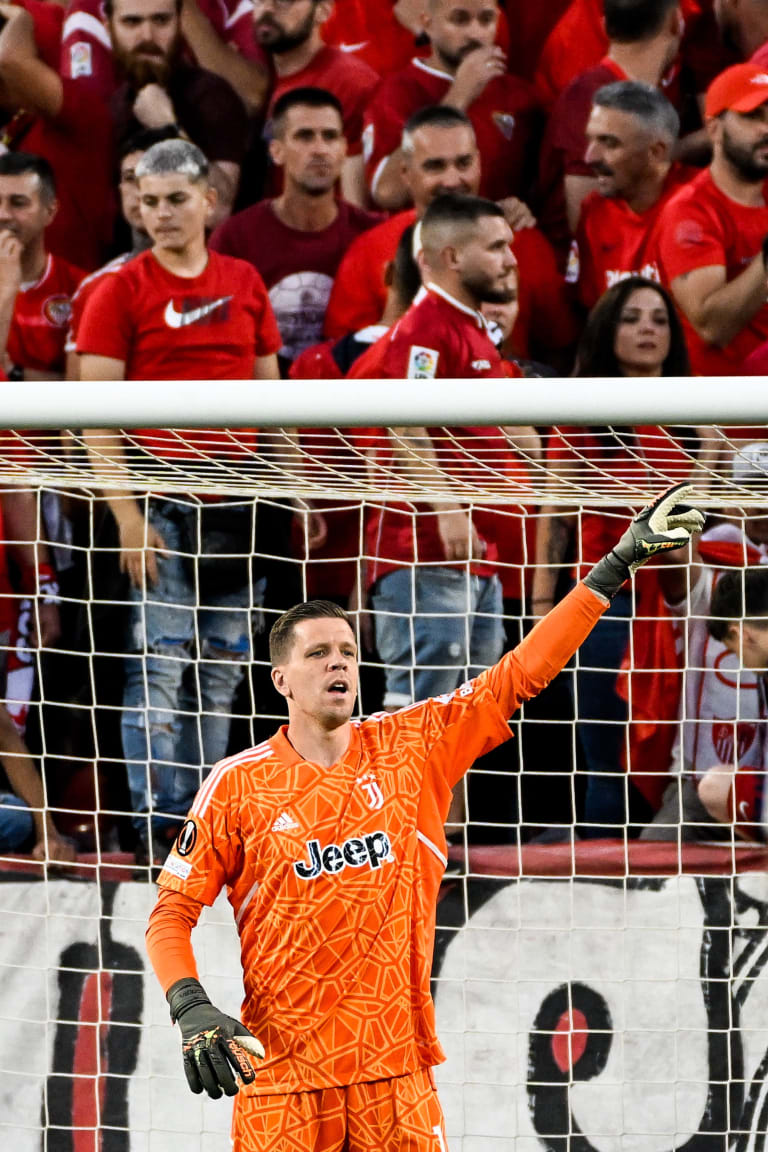 Wojciech Szczęsny | Goalkeeper Juventus Men's First Team
